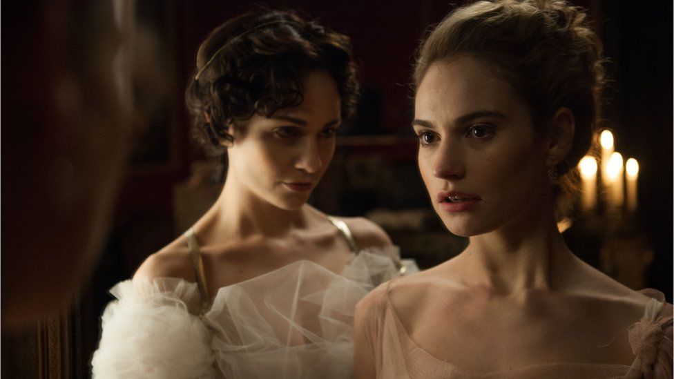 Russians sneak a peek at BBC's War and Peace - BBC News