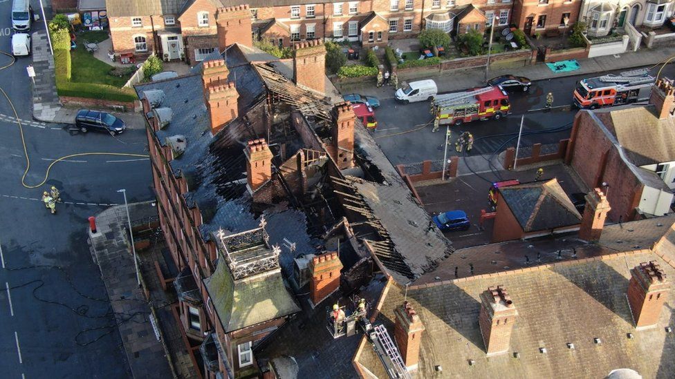 Fleetwood: Two people rescued as crews tackle fire - BBC News