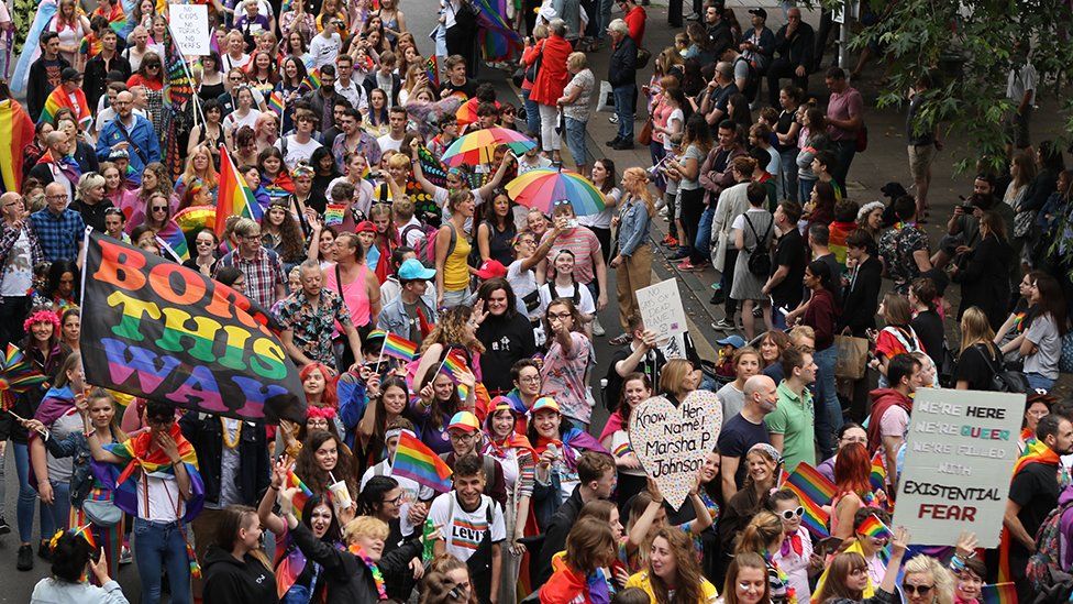 In pictures: Thousands march for Norwich Pride - BBC News