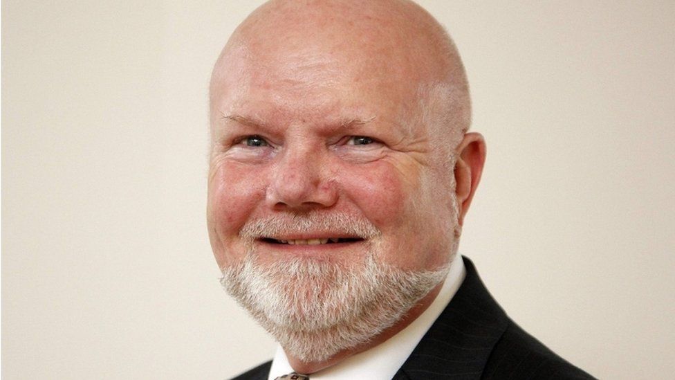 SNP appoints new treasurer amid indyref2 cash row - BBC News