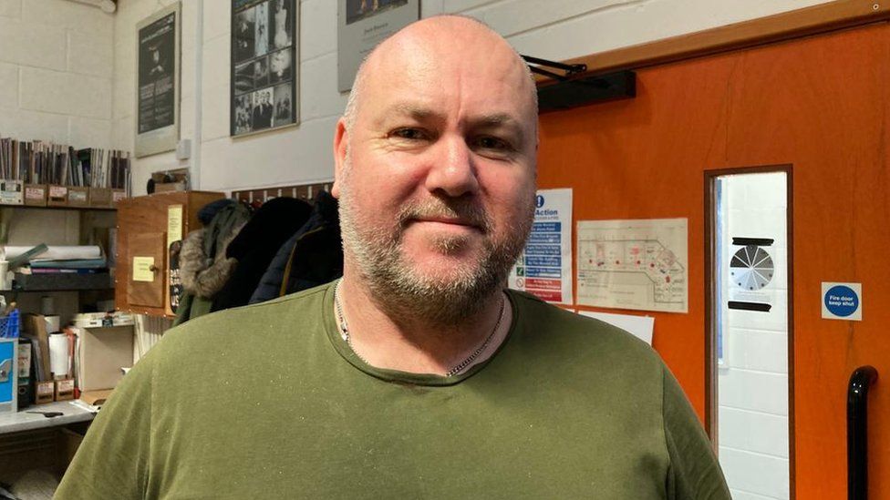 St Paul's Learning Centre hosting free darkroom workshops - BBC News