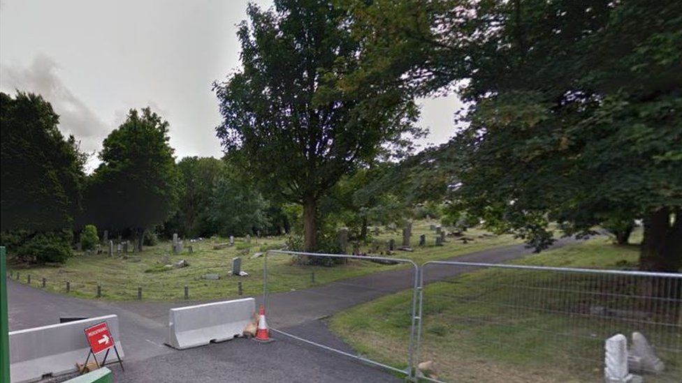 Boy's headstone death 'could have been prevented' - BBC News