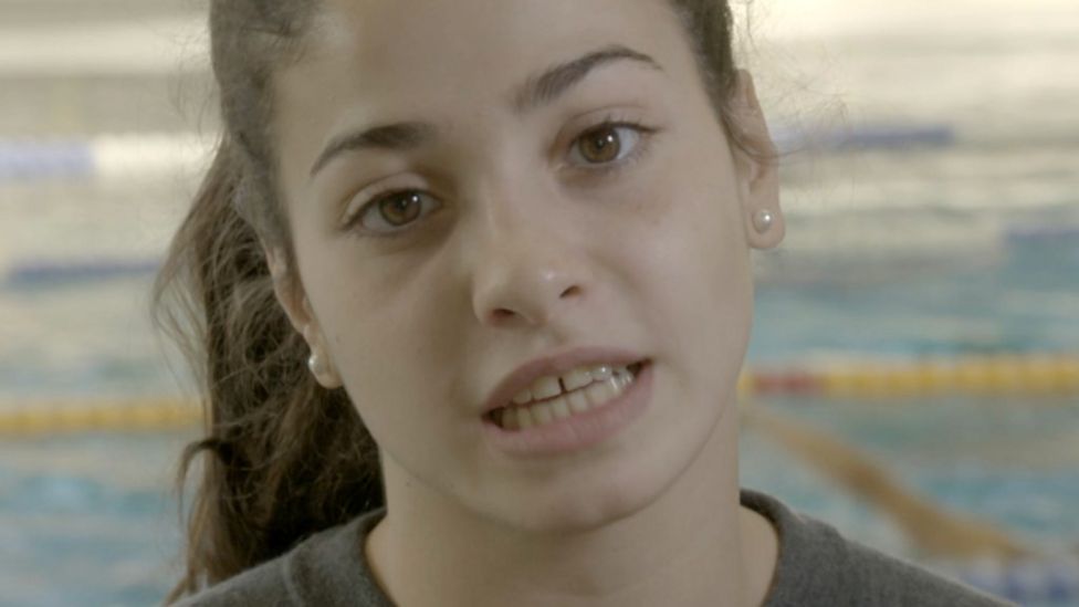 Europe migrant crisis: Sister of Syria star swimmer Yusra Mardini ...