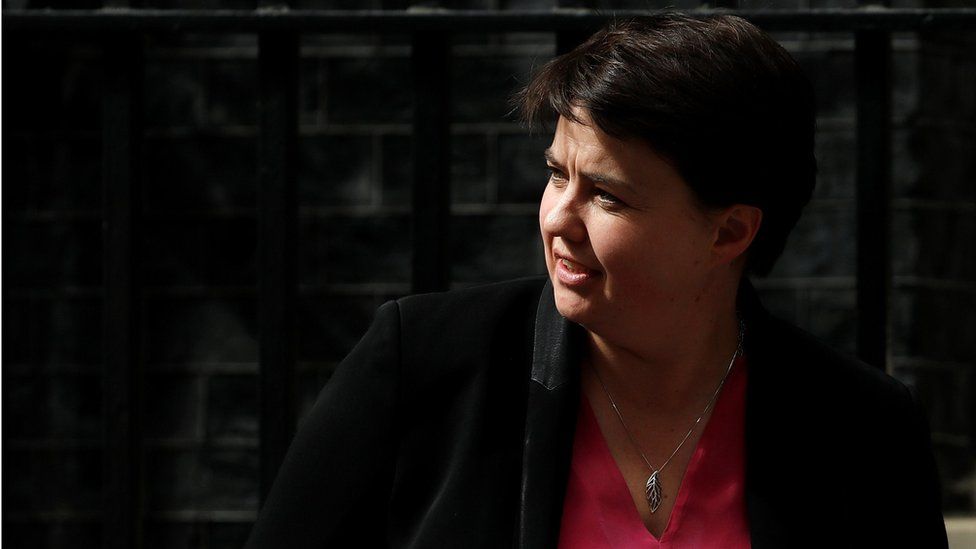 Ruth Davidson questions net migration target - BBC News