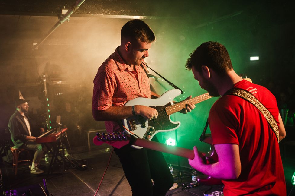 Haf boncyrs Bwncath - BBC Cymru Fyw