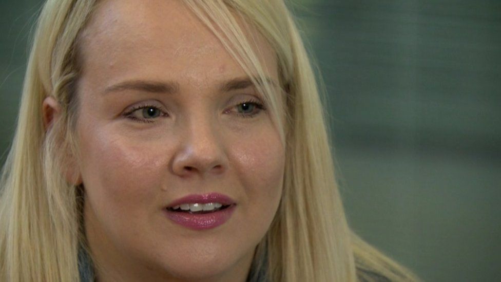 Cost of living: 'I am frightened of dying from cold this winter' - BBC News