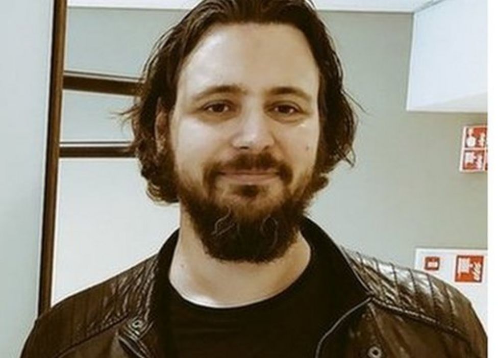 Trump Twitter ‘hack’: Dutch police question researcher - BBC News