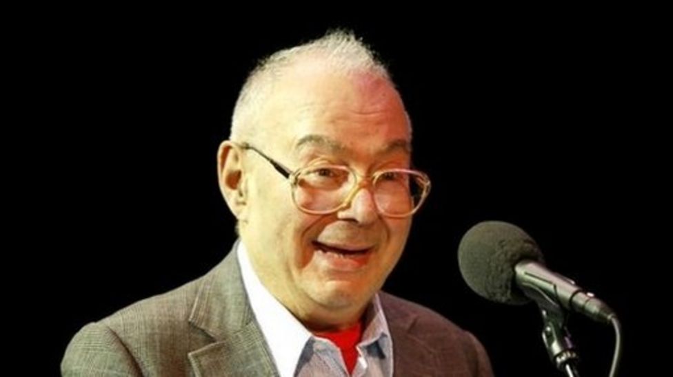 Rabbi Lionel Blue dies aged 86 - BBC News