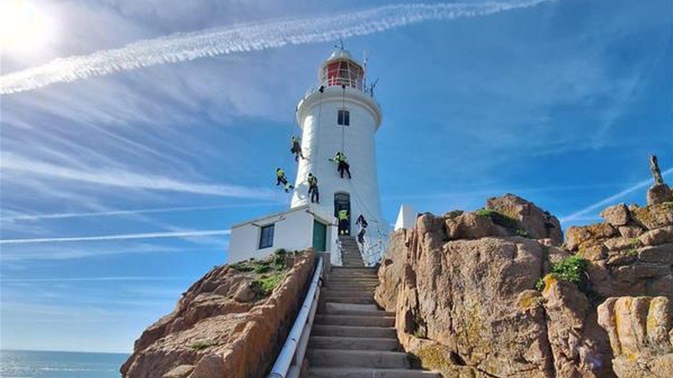 Events to mark 150th anniversary of Corbiere lighthouse - BBC News