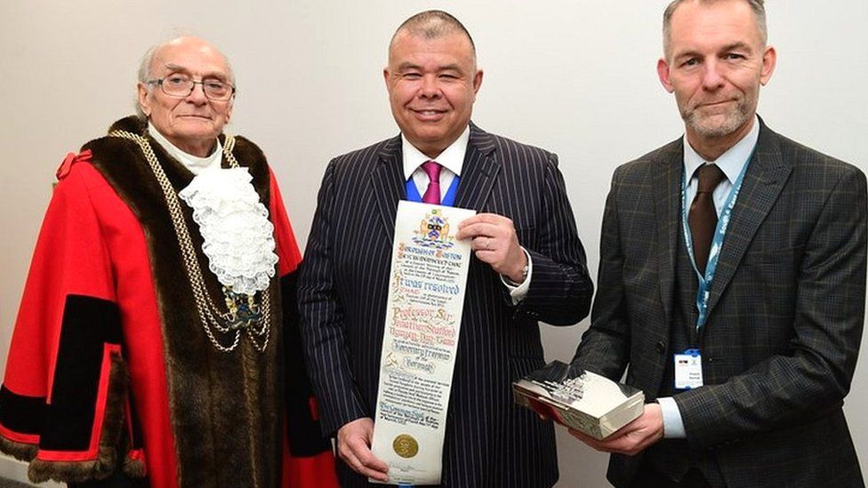 Jonathan Van-Tam receives honorary degree at graduation ceremony - BBC News