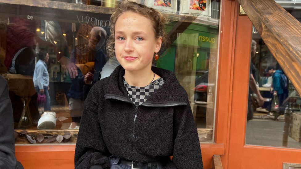 'Time for change' say Totnes voters after 100 years of Tory MPs - BBC News