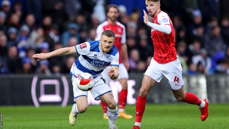 George Thomas: Midfielder leaves QPR to sign for Cambridge - BBC Sport