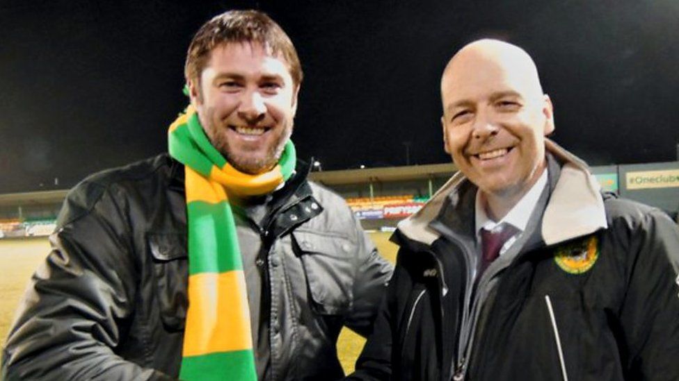 Y Seintiau Newydd yn bencampwyr y Cymru Premier - BBC Cymru Fyw