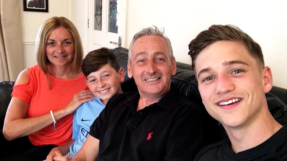 Burnley dad survived 51 cardiac arrests in 10 days - BBC News