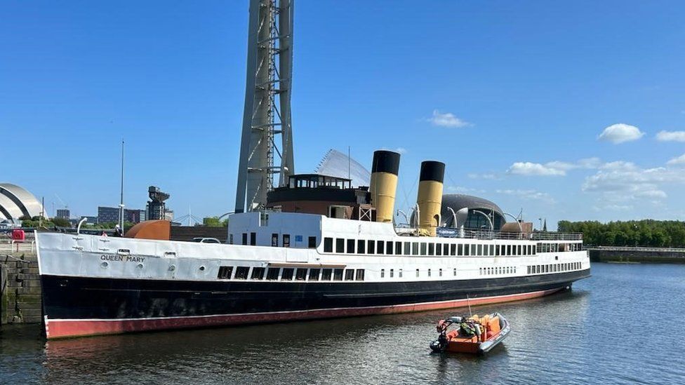 Historic Govan dry dock to open for first time in 36 years - BBC News