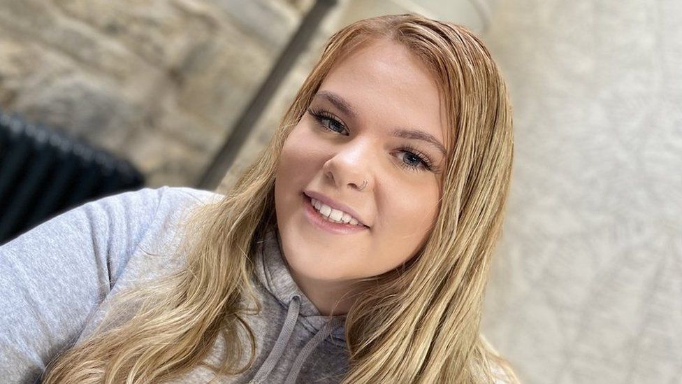 Bridgwater family 'determined to keep teen's memory alive' - BBC News