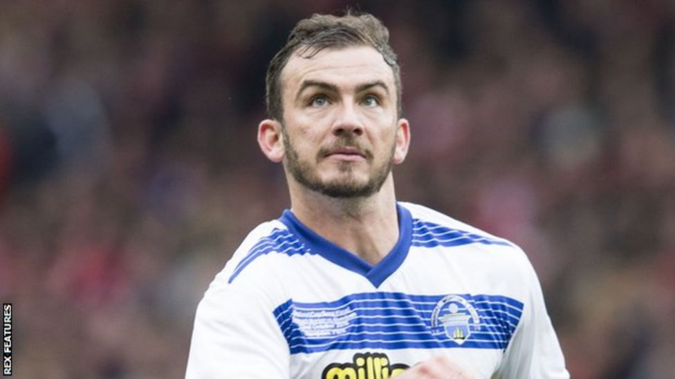 Gavin Gunning: Greenock Morton defender signs for Grimsby Town - BBC Sport