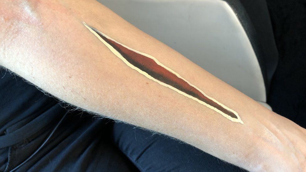 Halloween: How to do a simple face paint wound - BBC Newsround