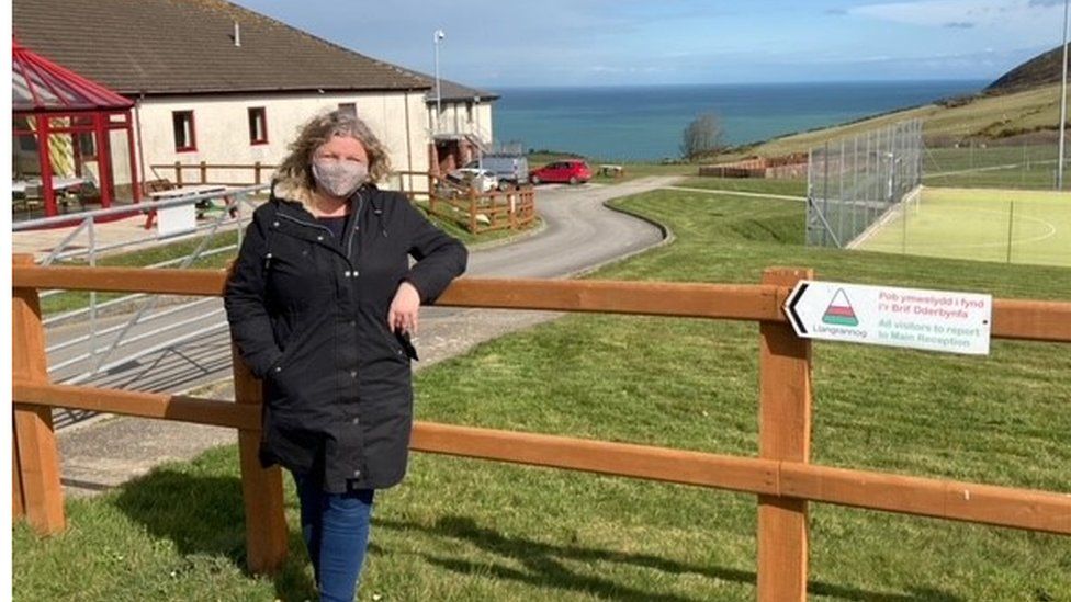 Ymgyrch i godi cerflun Cranogwen yn Llangrannog - BBC Cymru Fyw