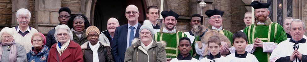 Panoramic snapshots of life in Manchester's multicultural Cheetham Hill ...