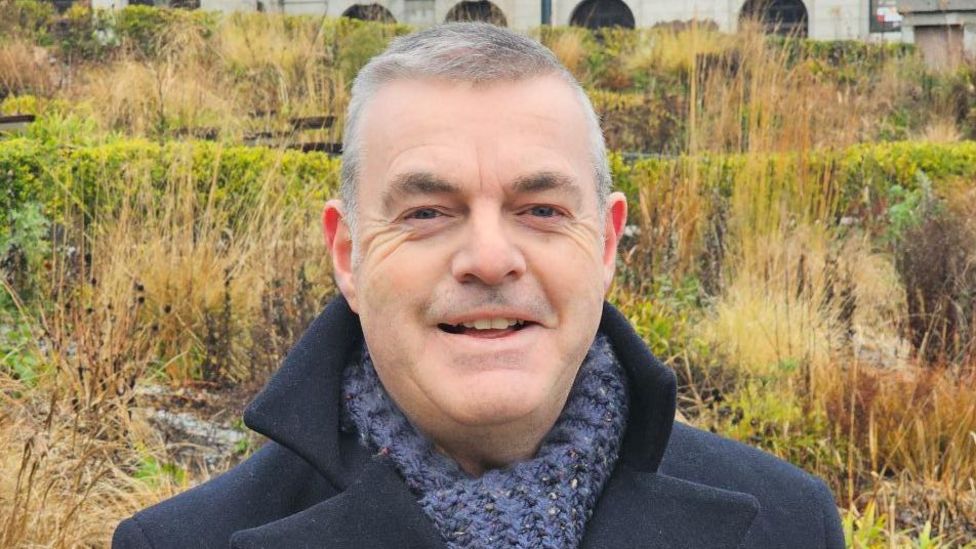 Marking 100 years since the first Gaelic radio broadcast - BBC News