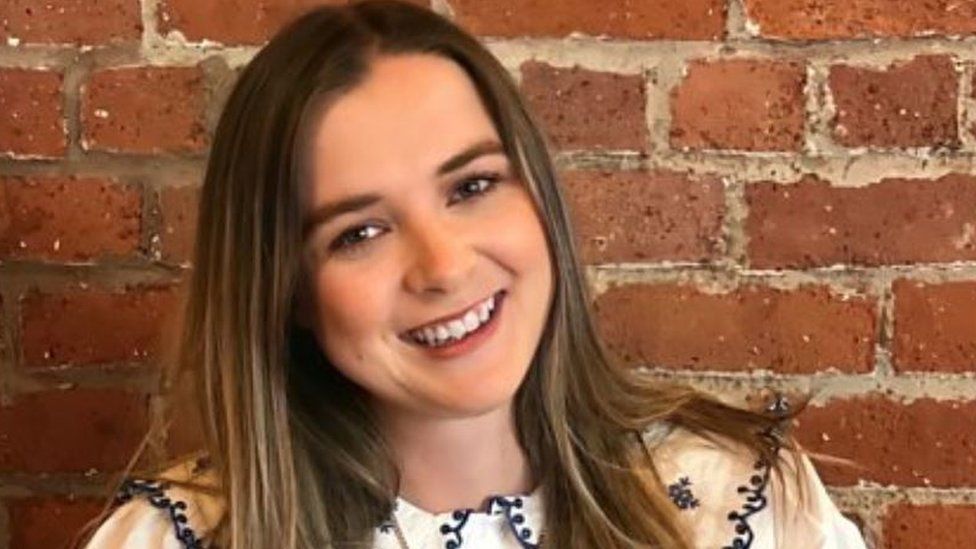 'Trychineb ym Mhenmaenmawr': Stori Violet Charlesworth - BBC Cymru Fyw