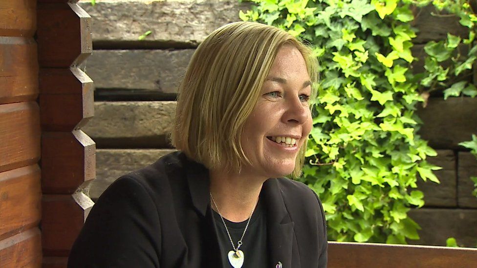 'Mae bywyd heb Ethan yn hunllef barhaus' - BBC Cymru Fyw
