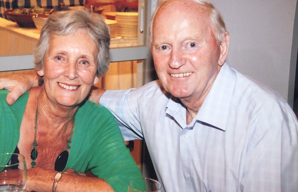 Coronavirus: Care home testing speed questioned by commissioner - BBC News