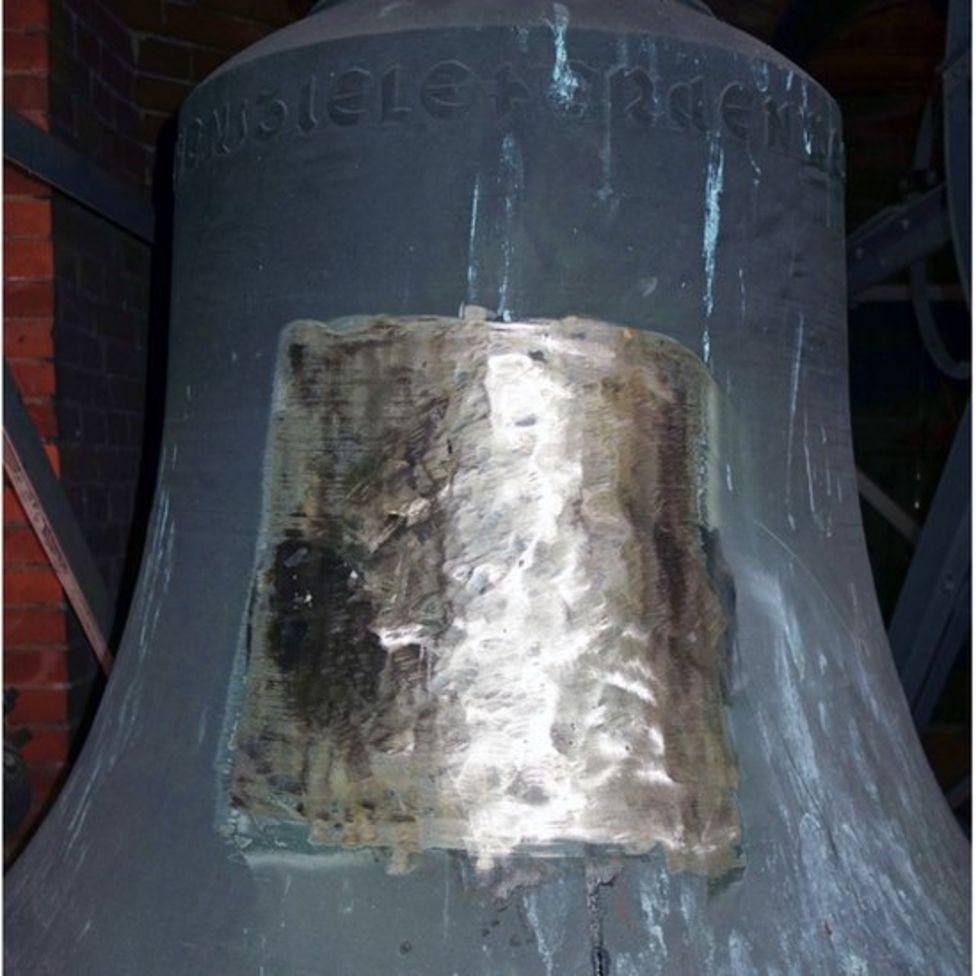 Swastika removed from controversial Nazi bell in Germany - BBC News