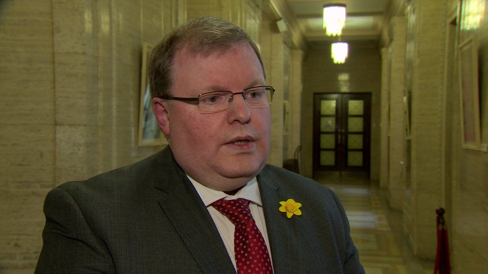 PSNI 'failed to meet more than half of performance targets' - BBC News