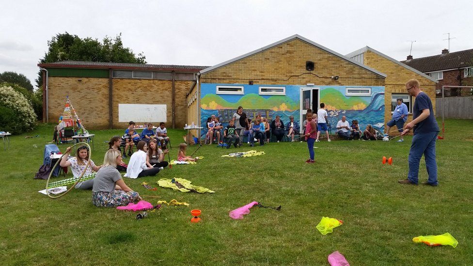 Banbury community centre to get £840k rebuild - BBC News