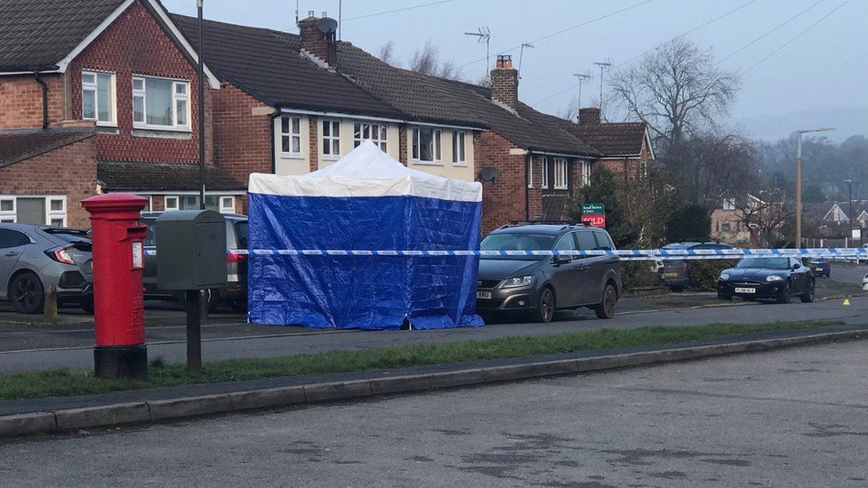 Duffield murder probe: Man and woman found dead at house - BBC News