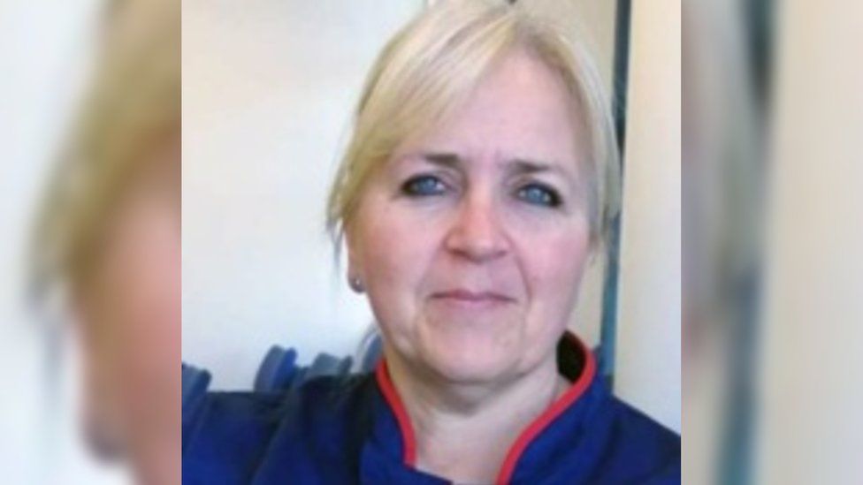 Covid: Call for long-term plan to help 'burnt-out' nurses - BBC News