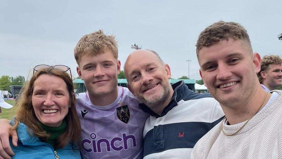 Fin Smith Six Nations 2024 debut would make dream a reality - BBC News