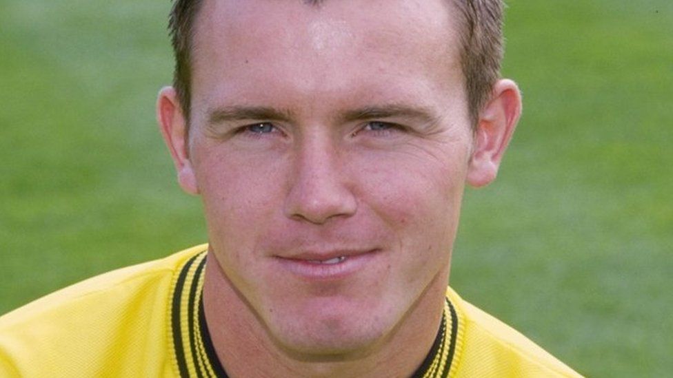Joey Beauchamp: Oxford United legend took his own life, coroner ...