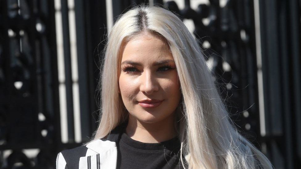 Humanist weddings: Non-religious weddings rise in Northern Ireland ...