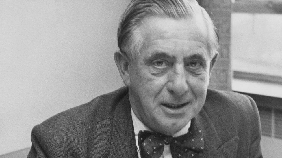 Wellingborough votes - from Shakespeare to Dallas - BBC News