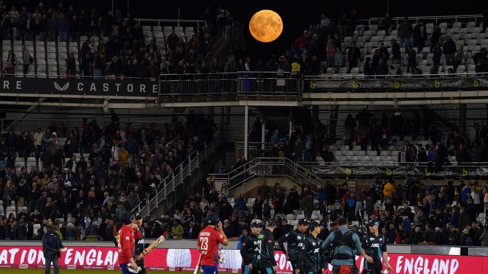 Blue Moon 2023: Pics of the super Blue Moon from around the world - BBC ...