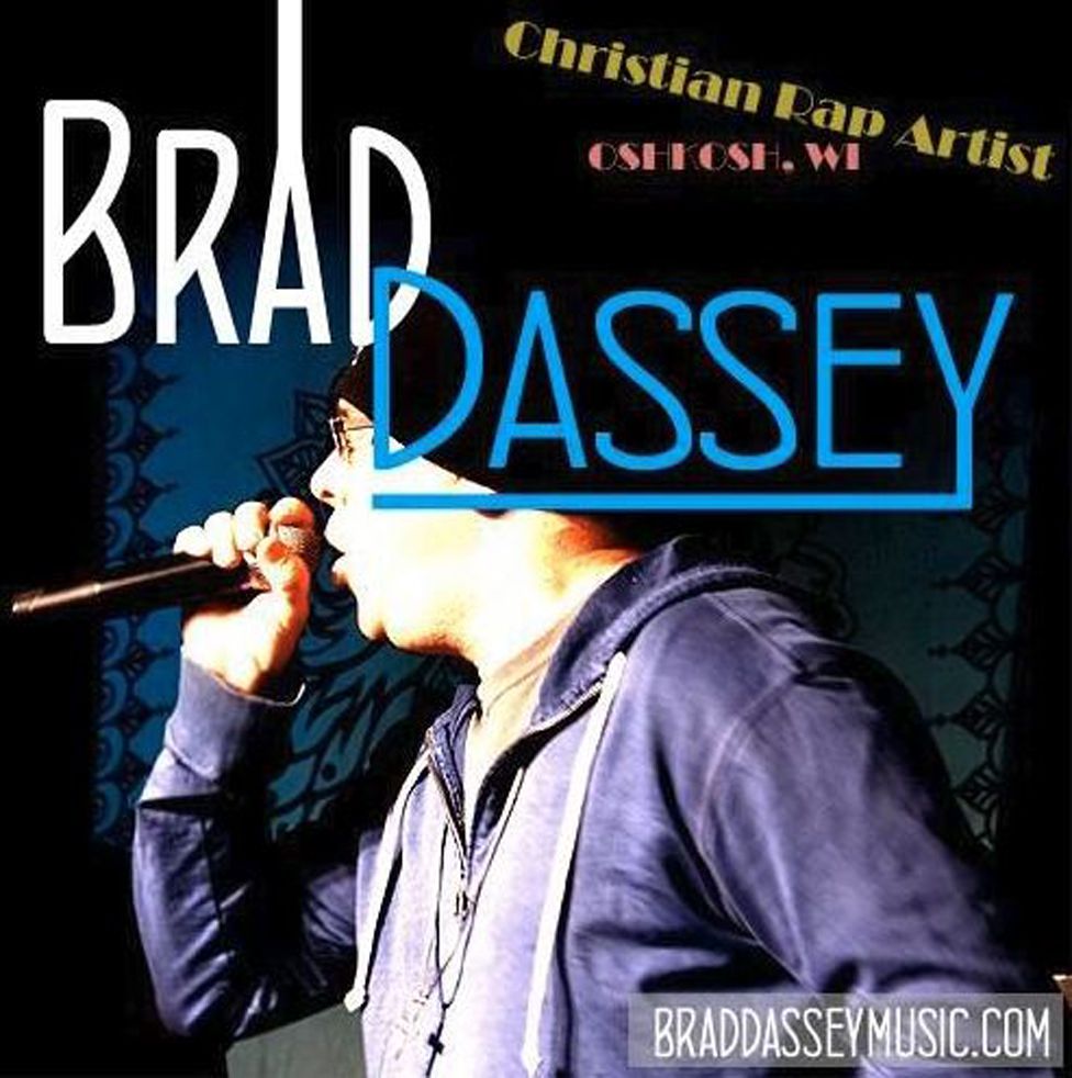 Making a Murderer: Brendan Dassey's brother puts out protest rap - BBC News