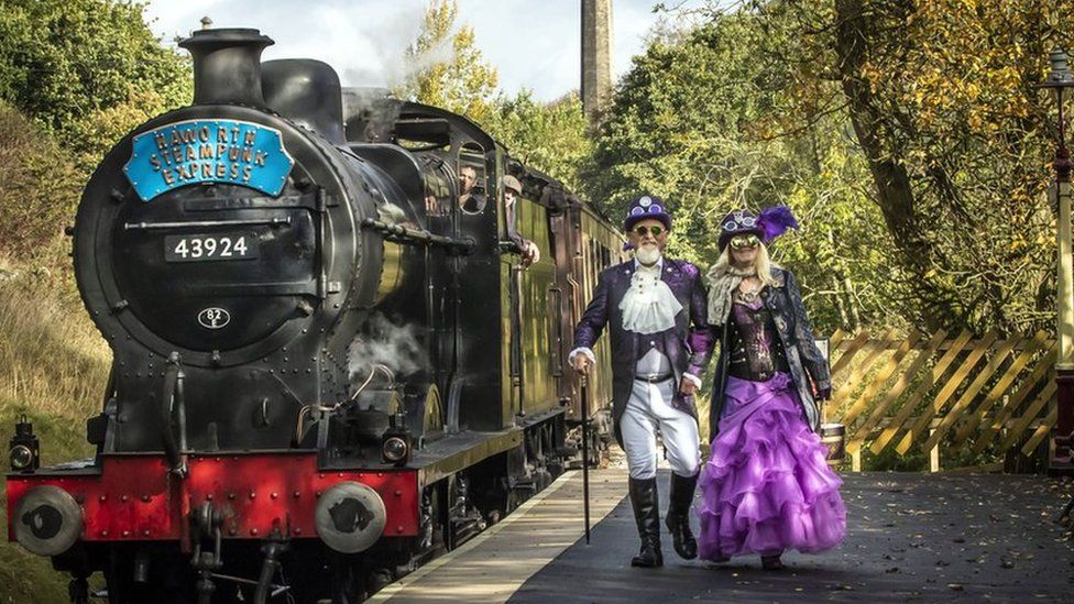 Steampunk festival held in Bronte's Haworth - BBC News