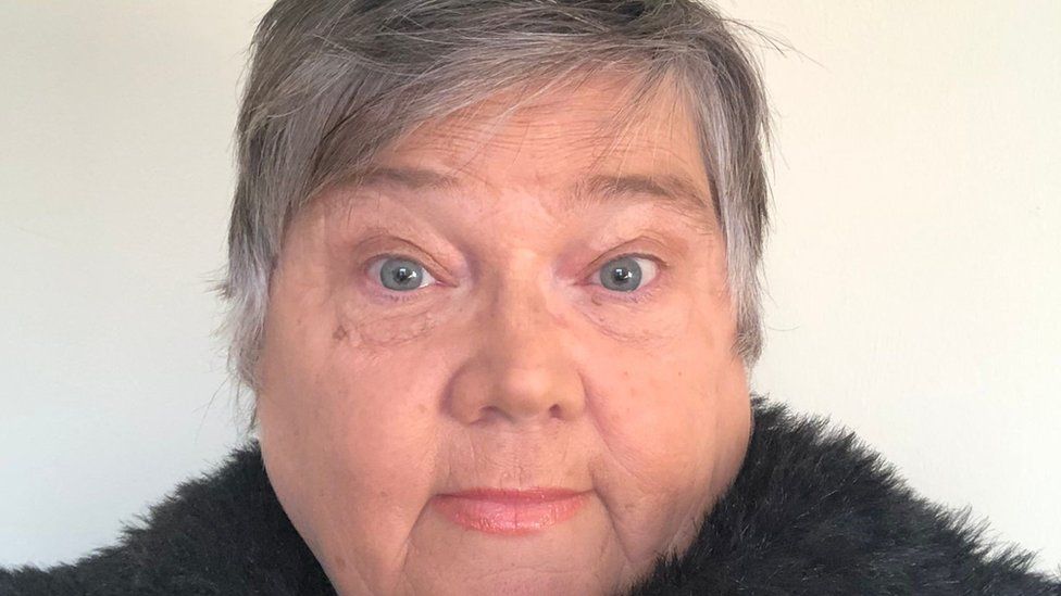 Future of Shaws the Drapers in doubt as all stock sold - BBC News