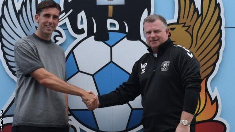 Luis Binks: Coventry City agree season-long loan for Bologna defender ...