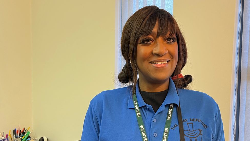 Reading homeless shelter shares concern about its closure - BBC News