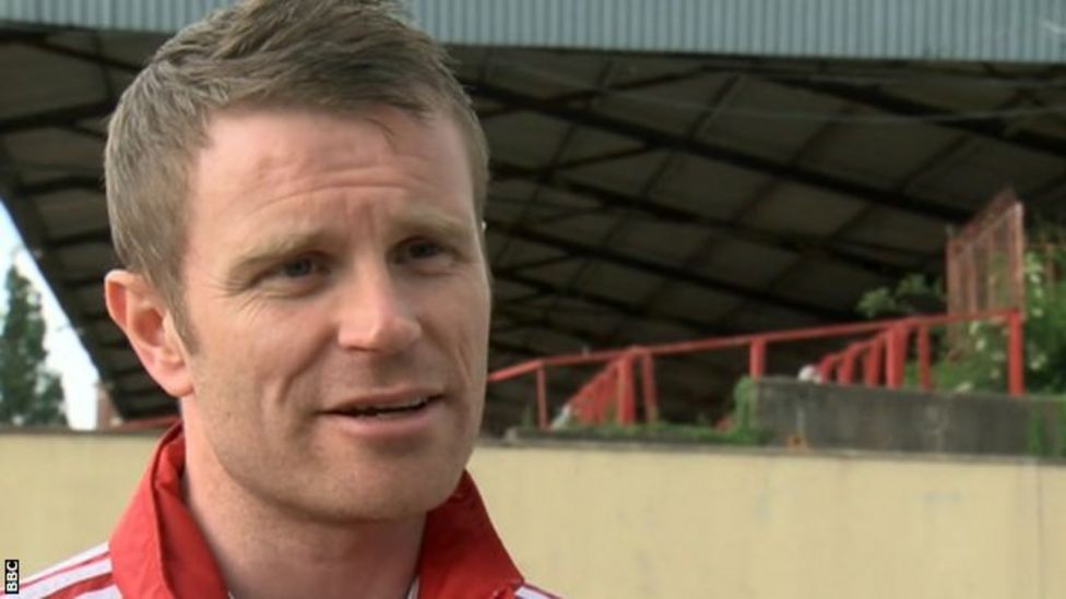 Spencer Harris to step down from Wrexham Supporters Trust - BBC Sport