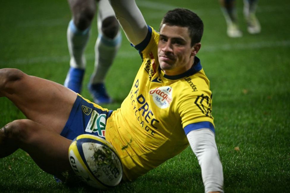 Full-strength Clermont name first-choice side for Edinburgh - BBC Sport