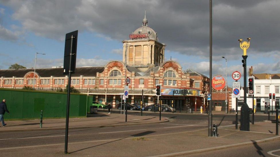 Southend's Kursaal added to 'endangered' building list - BBC News