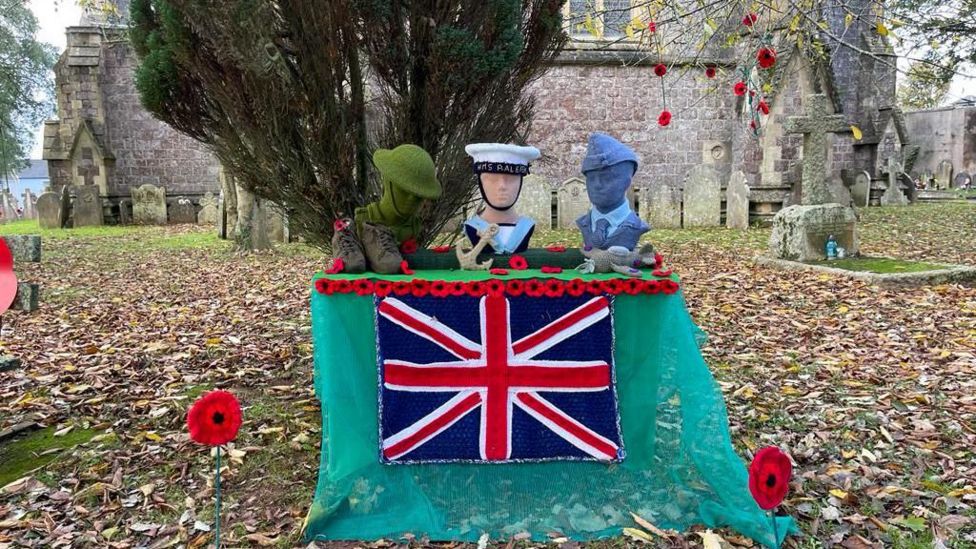 Remembrance tributes across the south west - BBC News