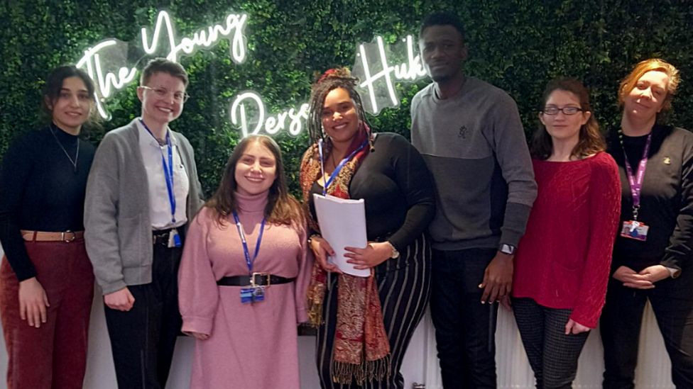 Luton mental health crisis space to open to young people - BBC News