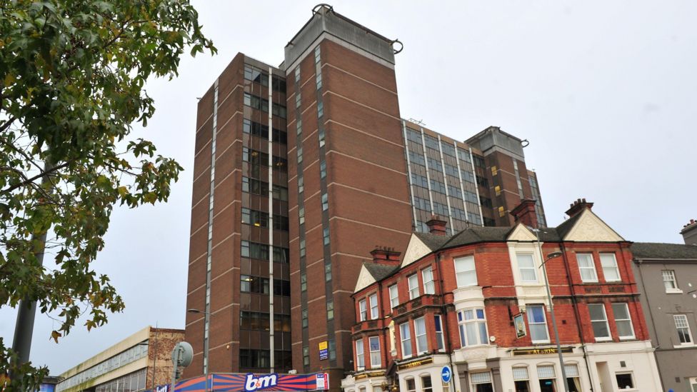 Stoke-on-Trent office block could be turned into 130 flats - BBC News