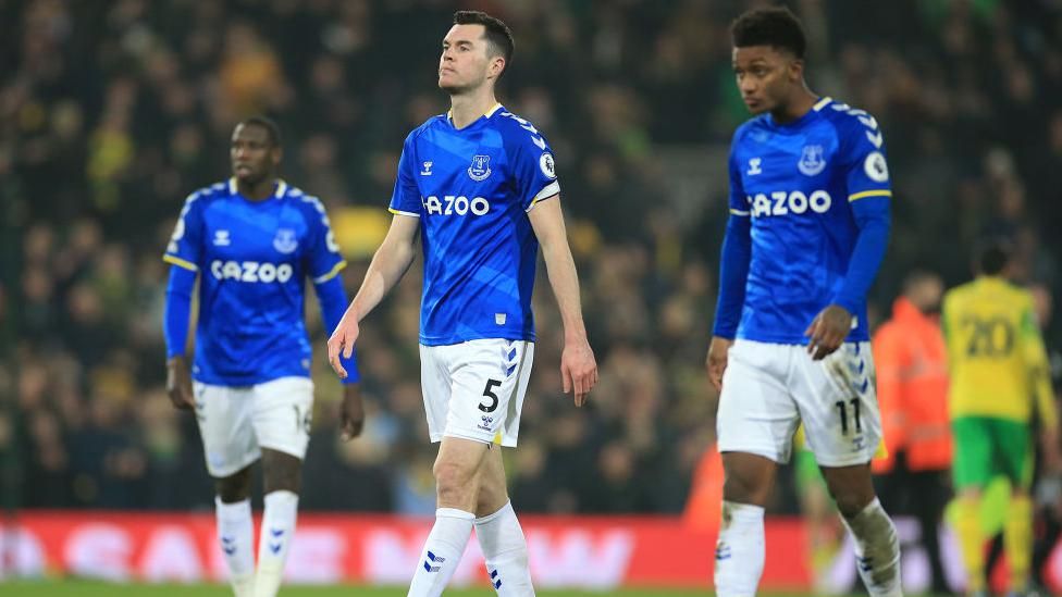 Everton's problems 'aren't going away' - BBC Sport